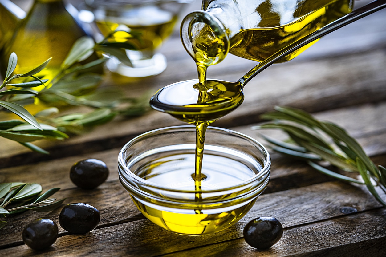 The Best Cooking Oils (and The Ones To Avoid) For Long-term Health ...